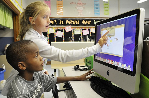 East Elementary puts technology grant into use | Jefferson City News ...