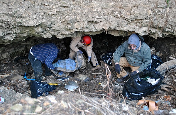 Cave enthusiasts try to reclaim cavern buried in trash | Jefferson City ...