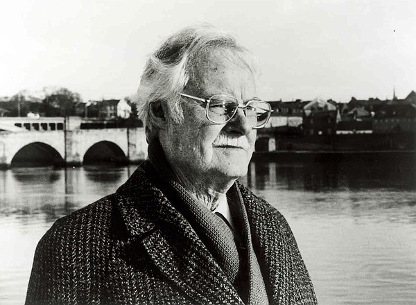 Eric Lomax, ex-POW who forgave captor, dies at 93