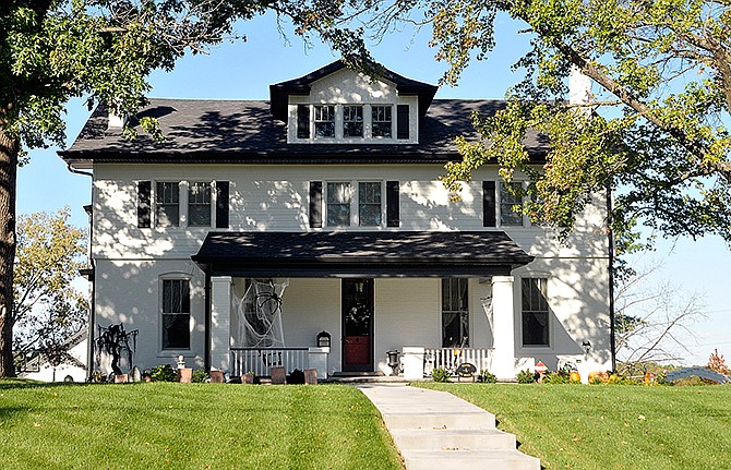Built around 1970, farmhouse takes on new life | Jefferson City News ...
