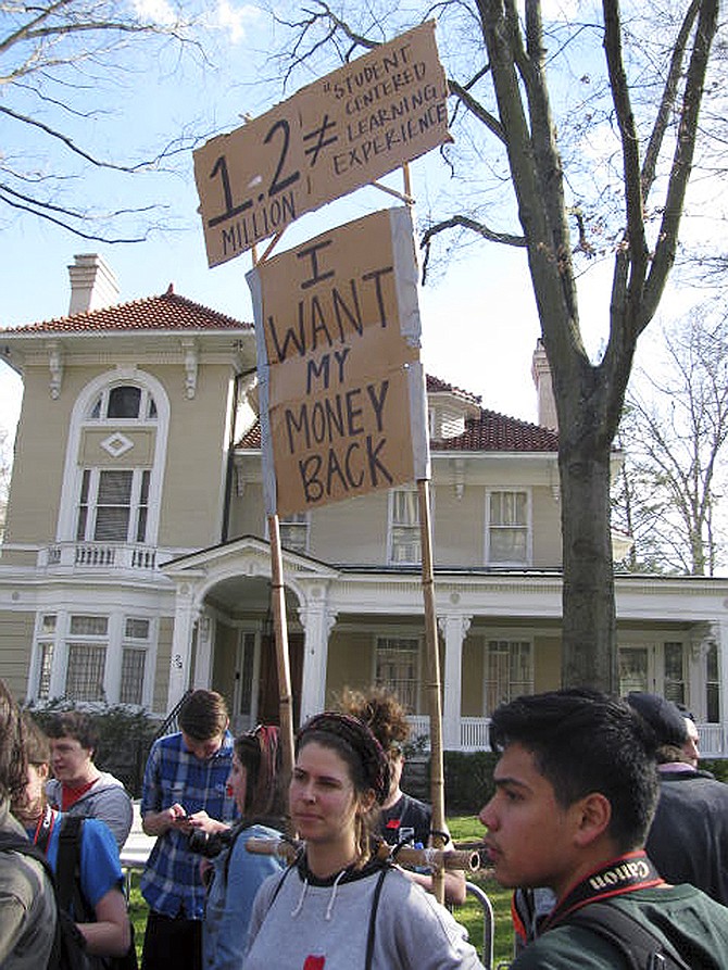 Bats in president's attic generate flap in Ohio college town ...