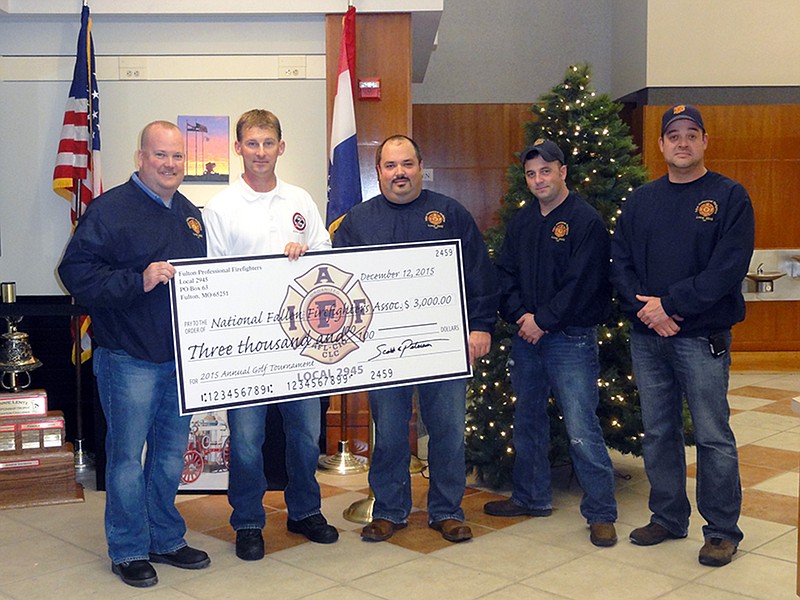 Fulton firefighters donate $3,000 to foundation | Fulton Sun
