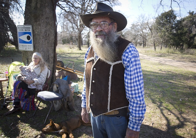 Texas man's 15-year standoff ends; tax fight remains | Texarkana Gazette