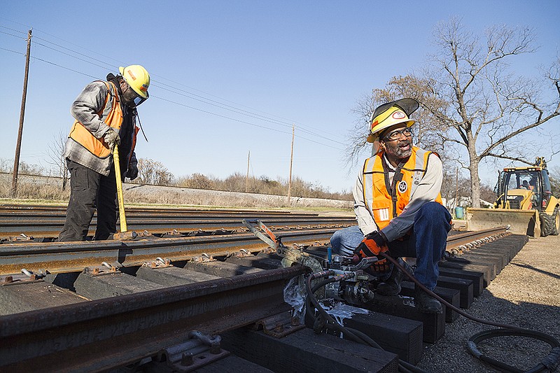 Railroad Track Replacement | Texarkana Gazette