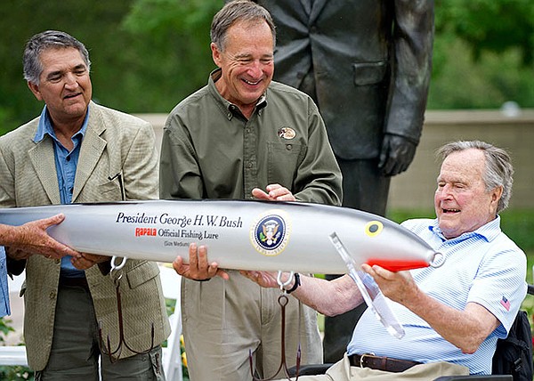 Fishing fan George H. W. Bush gets giant replica lure | Jefferson City ...