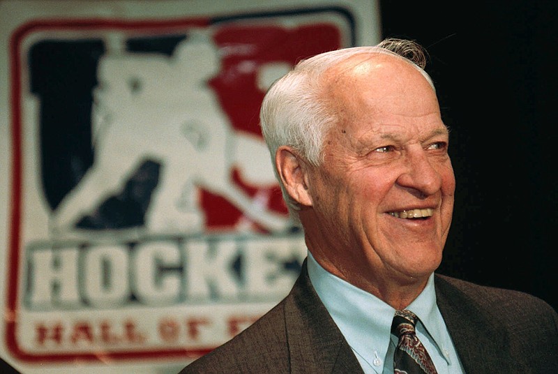Gritty, mighty 'Mr. Hockey' Howe dies