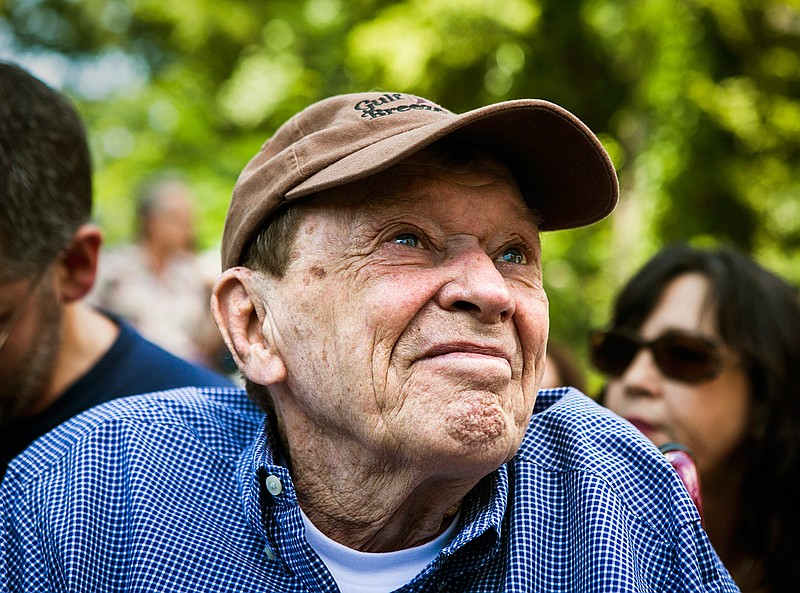 Influential music producer, songwriter dies