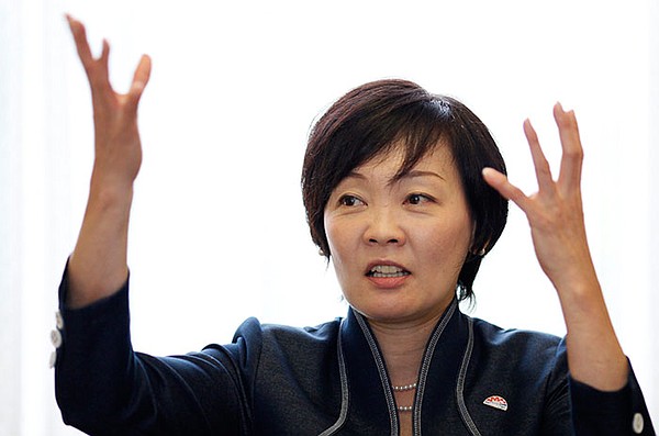 Japanese first lady pays tribute in Pearl Harbor