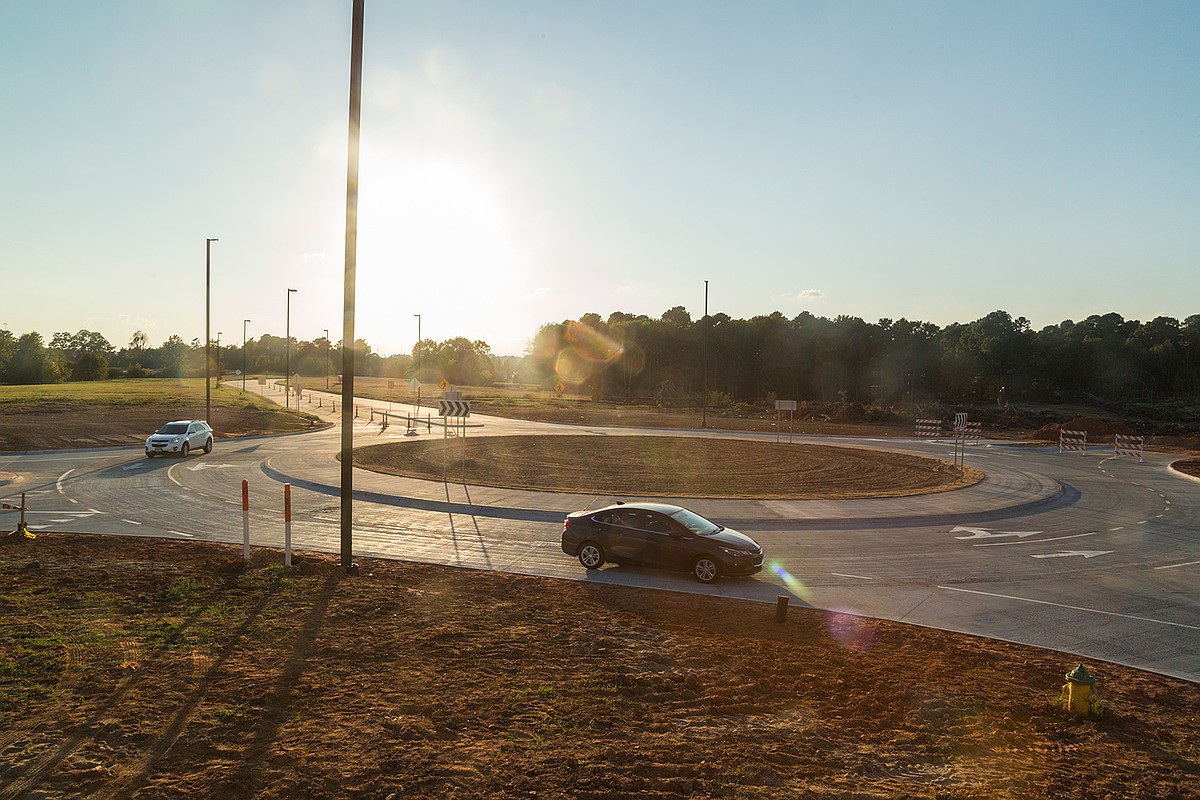 Circle of confusion: Roundabout bewildering to some drivers; others ...