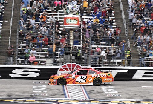 Larson wins Xfinity in Texas, 4 title-chasing spots open | Jefferson ...