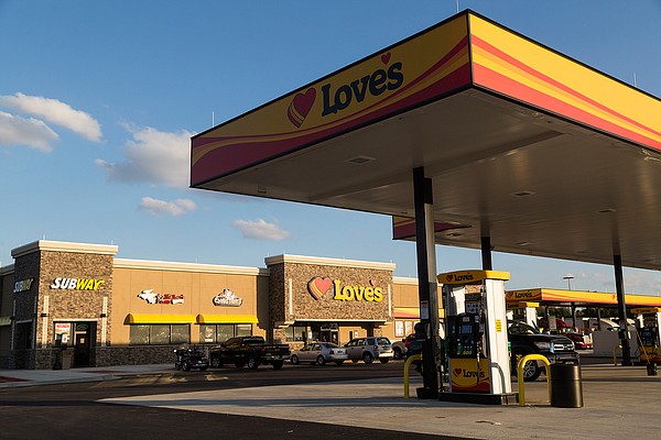 Love's Travel Stop opens in Domino | Texarkana Gazette