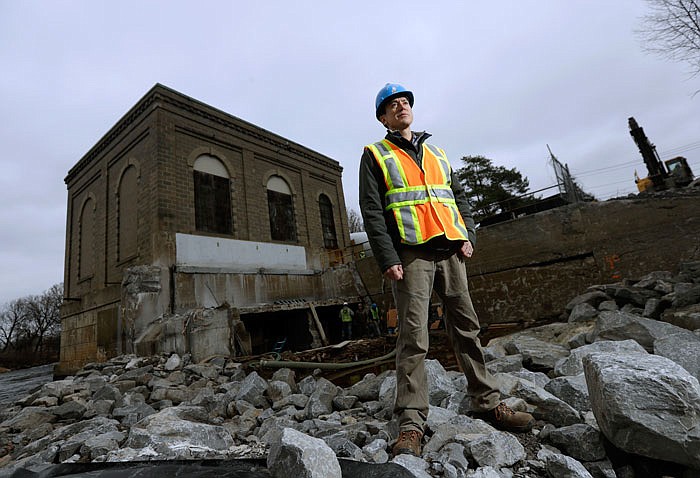 Mohawks become first tribe to take down federal dam | Fulton Sun