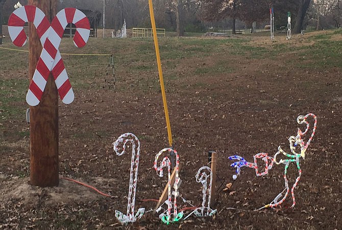 Have you seen these elves? | Fulton Sun