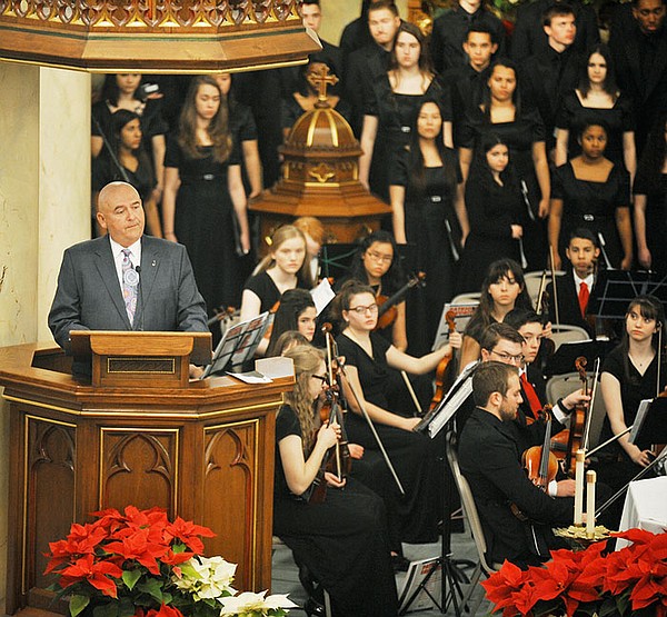 Day of inaugural begins with prayer | Fulton Sun