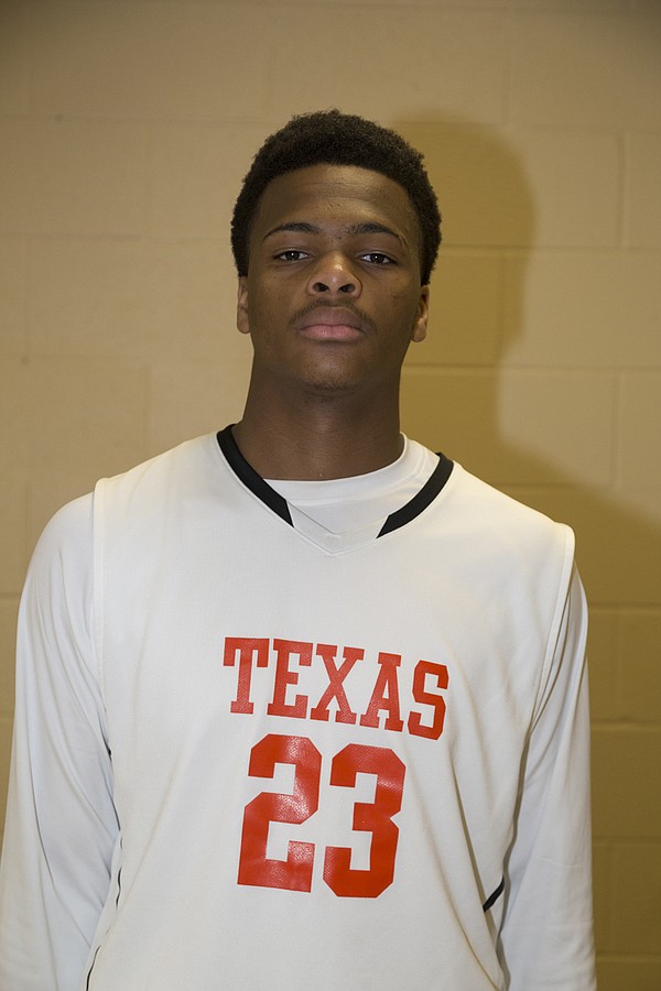 Texas High's Crump signs college letter | Texarkana Gazette