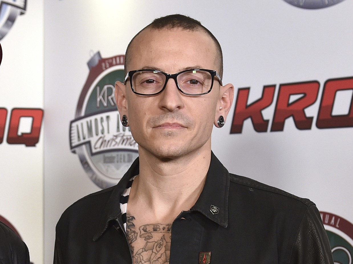 Linkin Park frontman's death probed as suicide | Texarkana Gazette