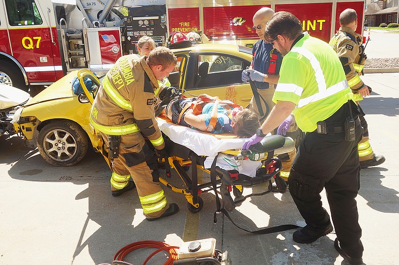 New Bloomfield students attend mock crash demonstration