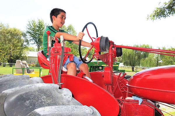 Tractors and Elvis at vintage tractor drive | Jefferson City News Tribune