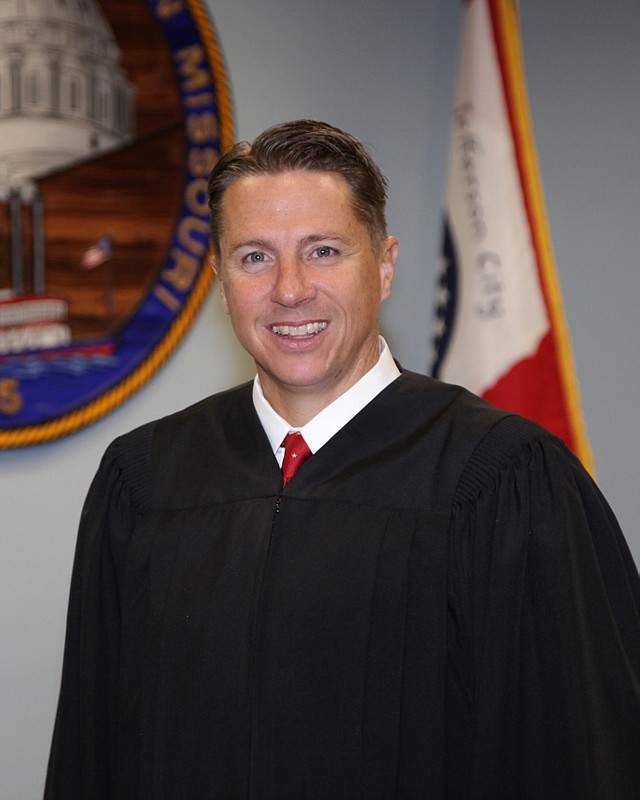 Walker running for Cole County judge | Fulton Sun