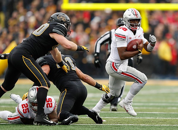 Hawkeyes shock third-ranked Ohio State, 55-24 | Texarkana Gazette