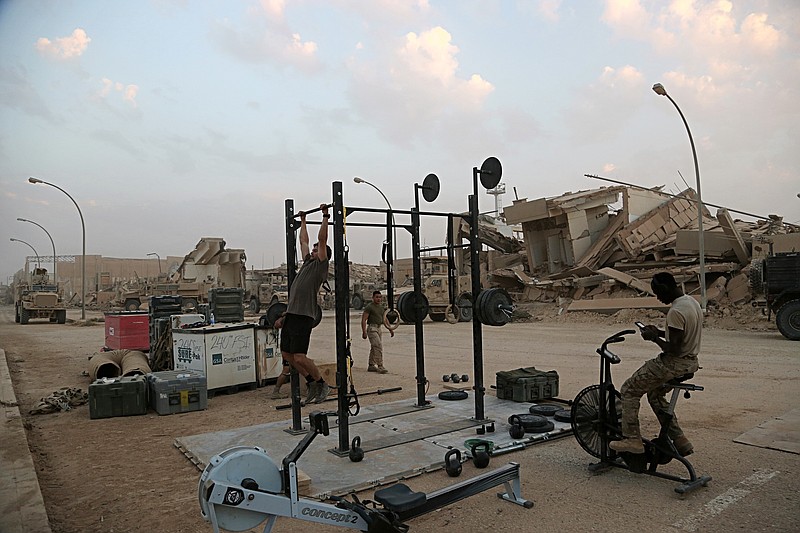 As caliphate crumbles, US builds outposts in western Iraq | Jefferson ...