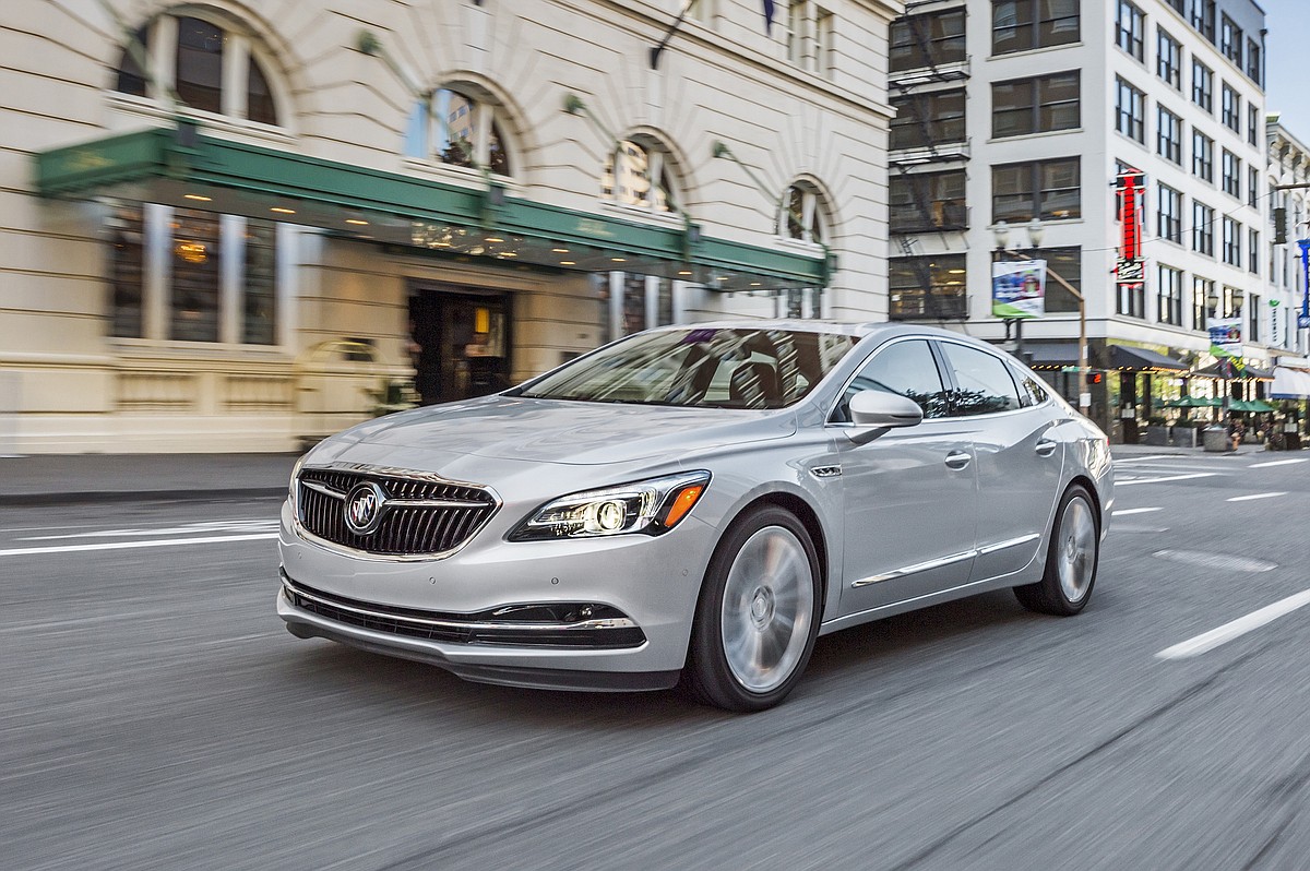 Full-size Buick luxury sedan returns in 2018 | Texarkana Gazette