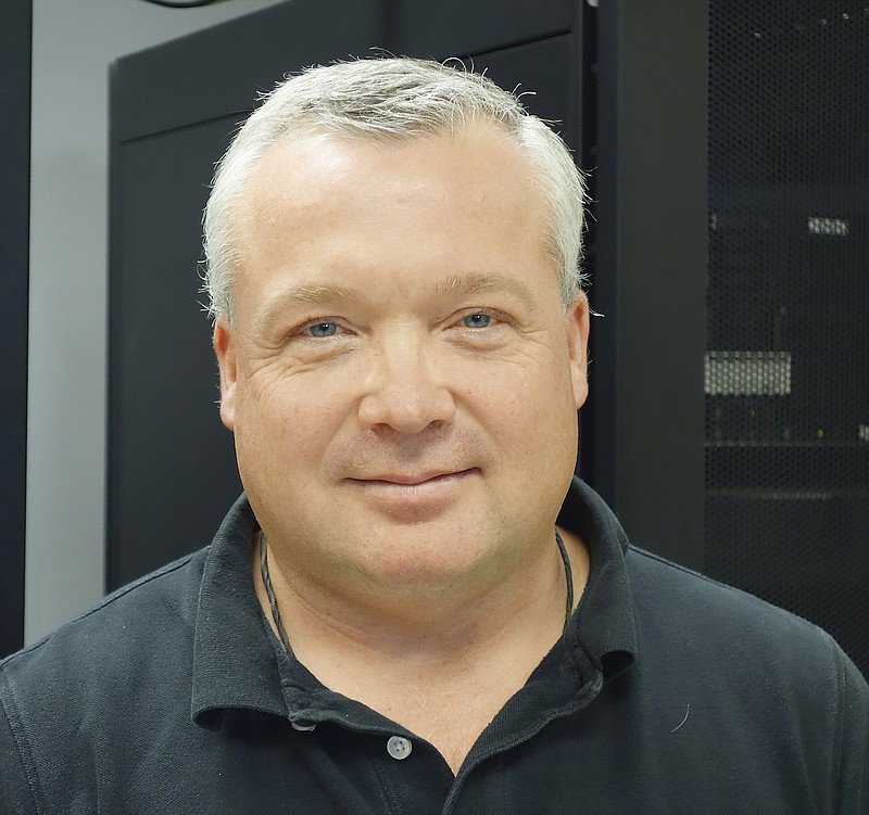 Ridenhour keeps county's technology up to date | Jefferson City News ...