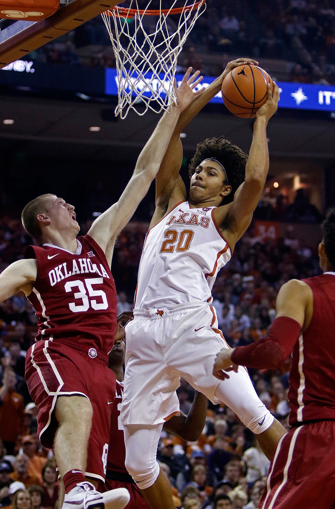 Coleman scores 22 and Texas upends Oklahoma, 79-74 | Texarkana Gazette