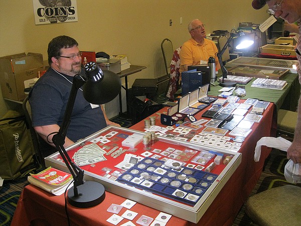 Hundreds flock to local coin show | Texarkana Gazette