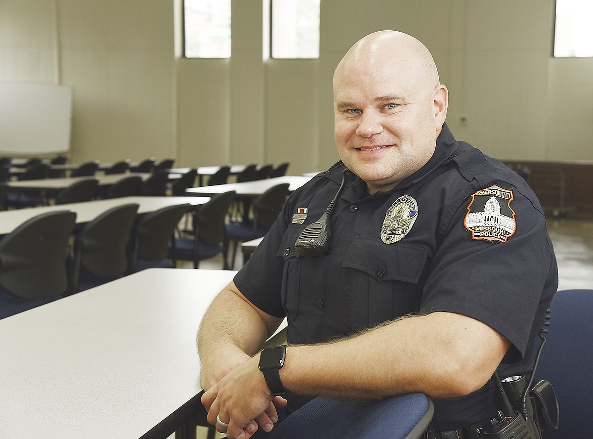 JCPD officer serves to protect local students | Jefferson City News Tribune