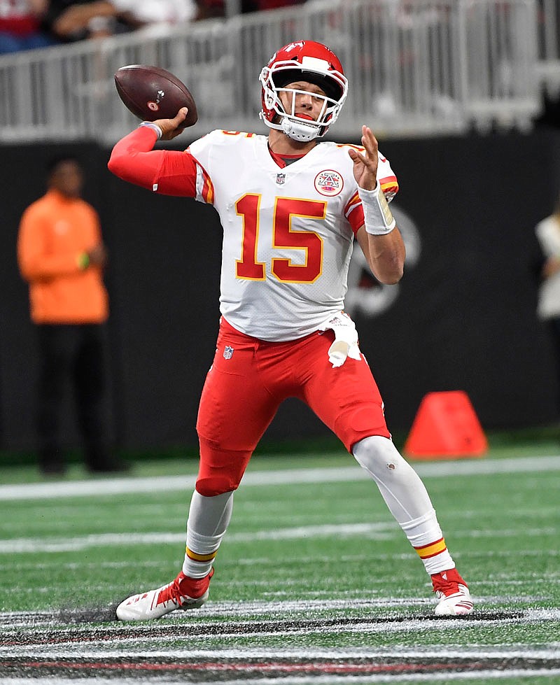 Chiefs' Mahomes sets social media ablaze with TD toss | Jefferson City ...