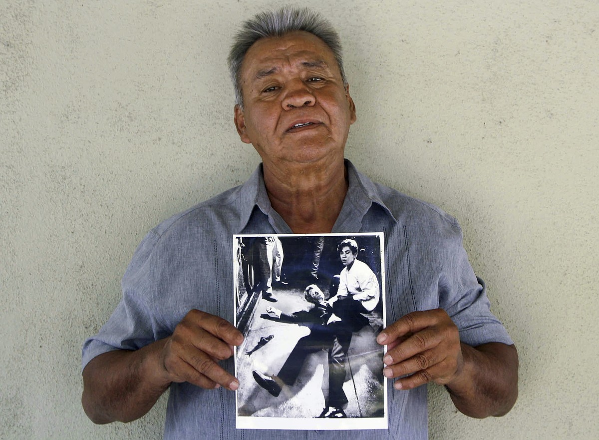 Busboy who comforted RFK after he was shot dies | Texarkana Gazette