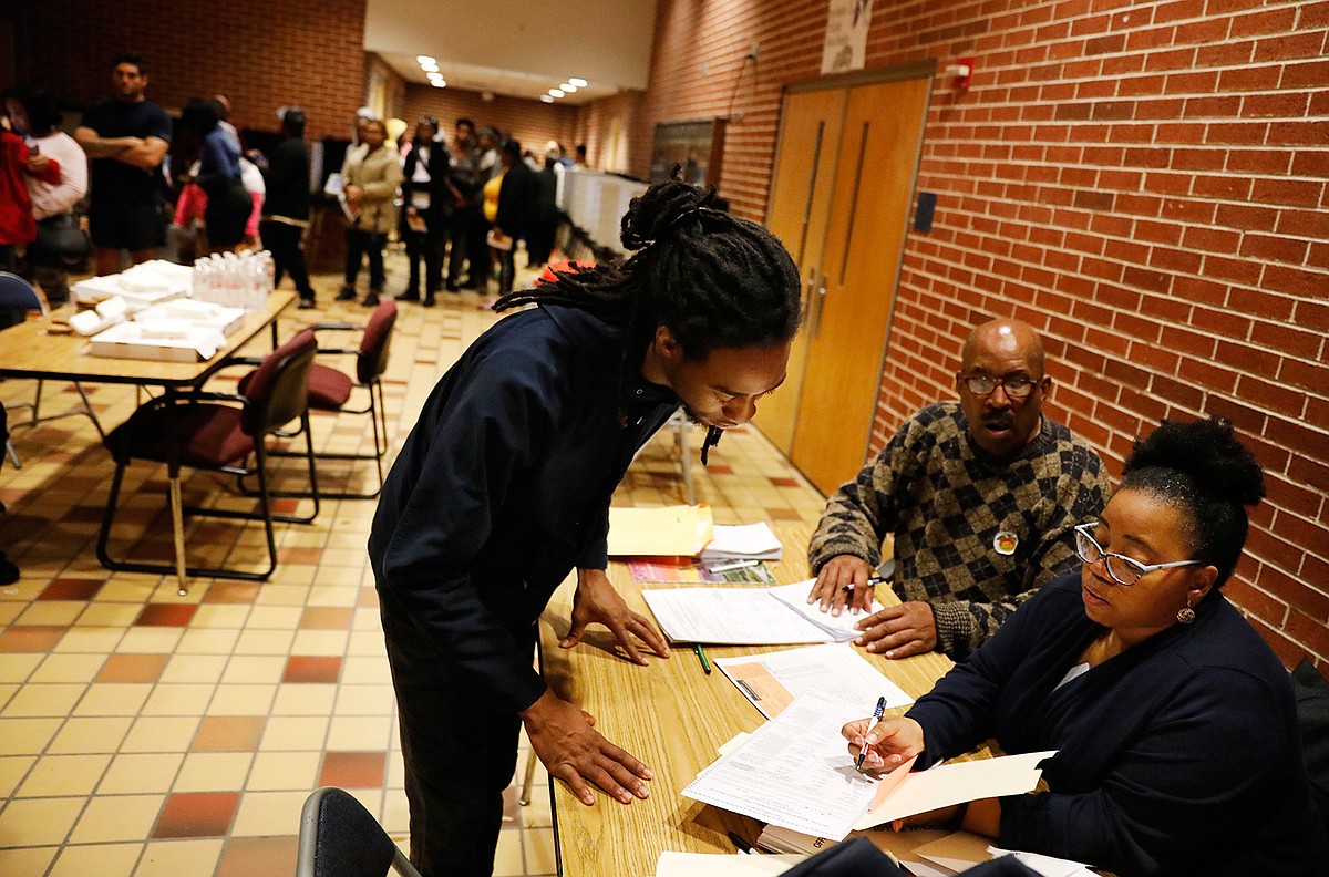 Midterm voting exposes growing problem of aging machines | Texarkana ...