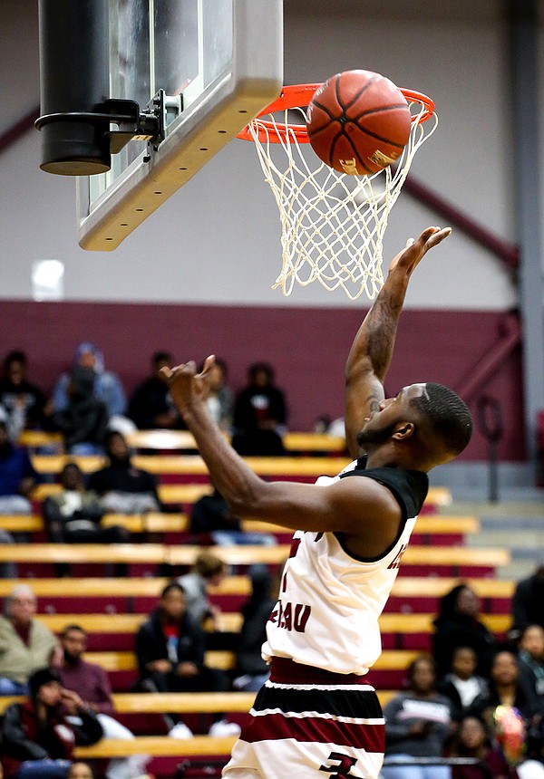 Pirates scramble by L-E