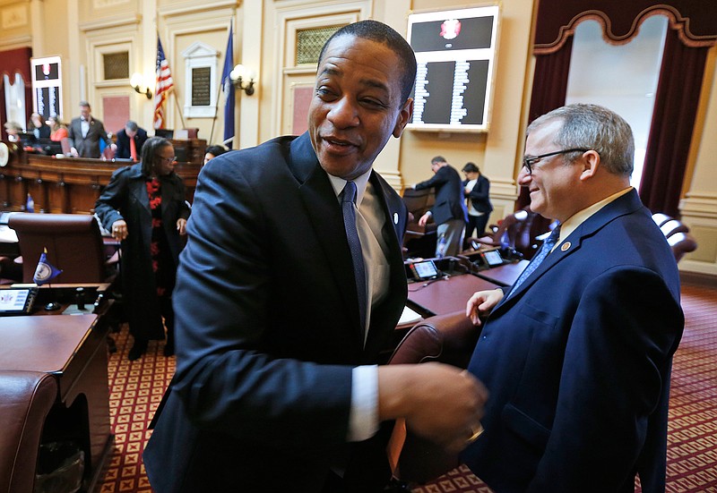 Virginia's Fairfax compares self to lynching victims | Texarkana Gazette