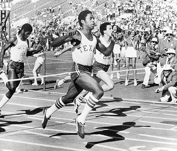 Former Texas football standout, Olympian 'Lam' Jones dies at 60