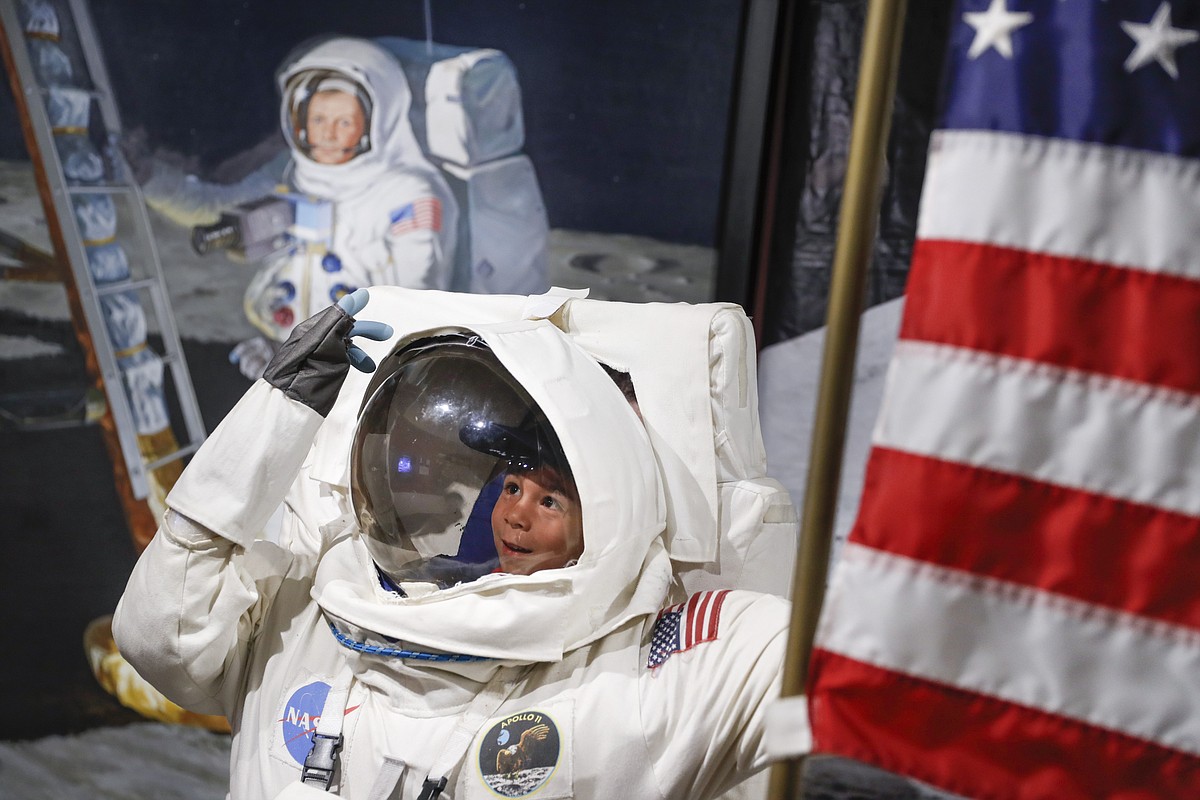 Nation marks 50 years after Apollo 11’s ‘giant leap’ on moon ...