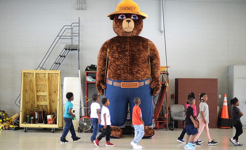 Forest Fire prevention icon Smokey Bear is turning 75 years old ...