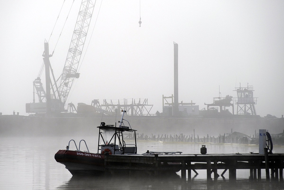 1 boat targeted as possible cause of dock fire that killed 8 ...