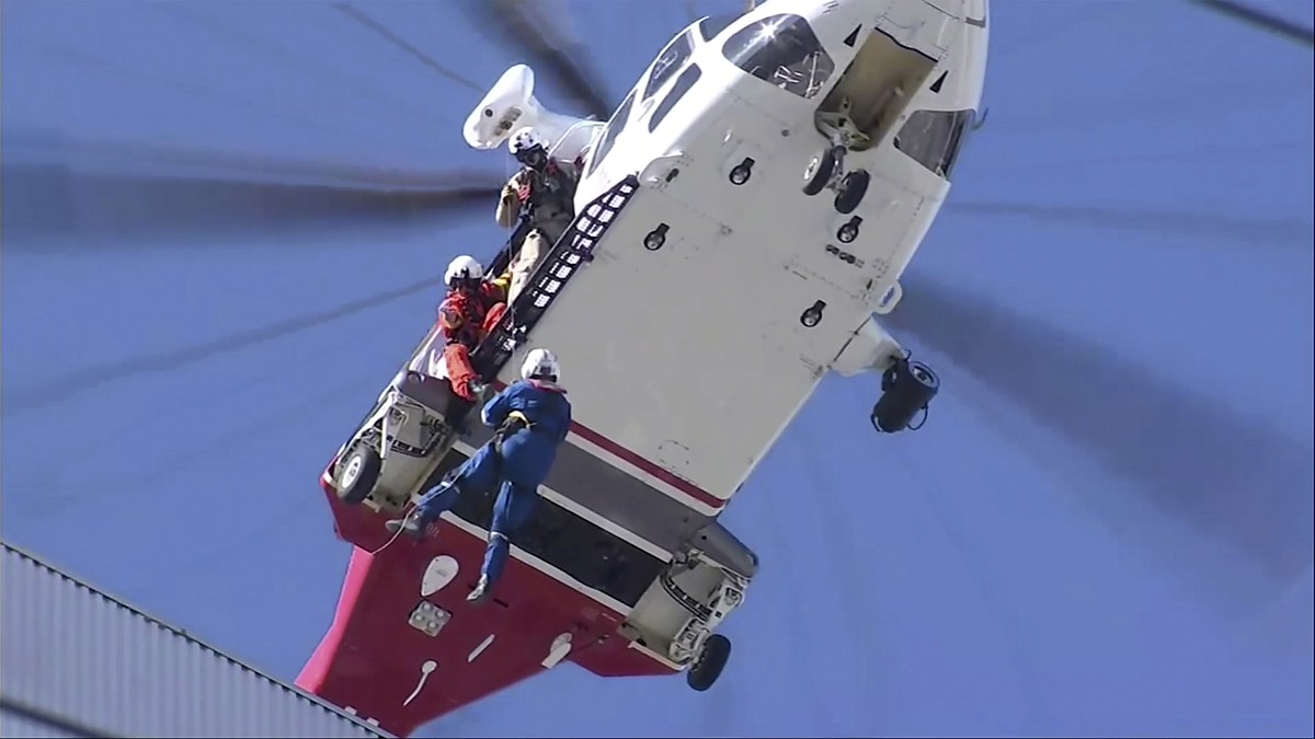 2 critically injured in Los Angeles high-rise apartment fire ...