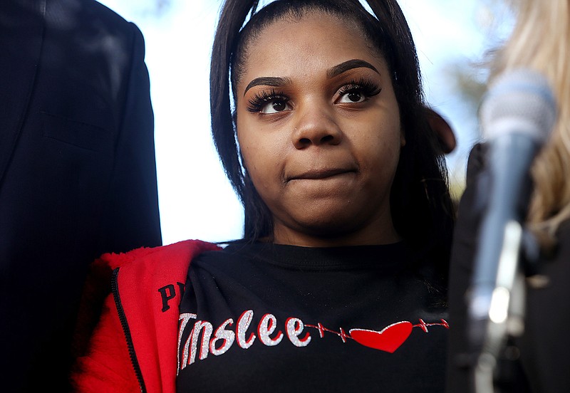 At court hearing, both sides say there's more at stake than baby's life ...