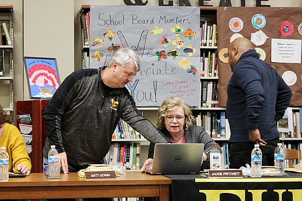 Fulton school board approves preschool plan