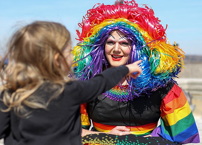 Drag queens rally against bill opposing Drag Queen Story Hour; bill ...