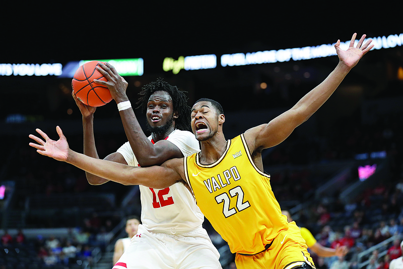 Bradley grabs second straight MVC Tournament crown | Fulton Sun