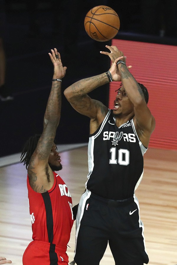 Spurs defeat Rockets to keep playoff hopes alive | Texarkana Gazette