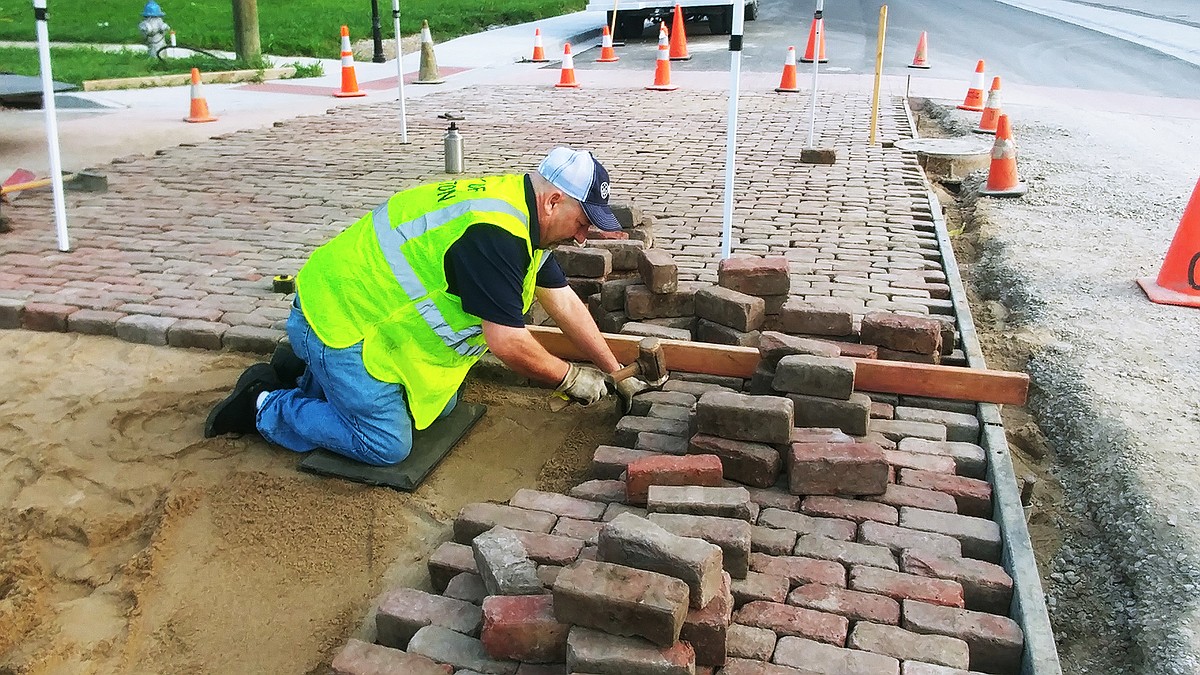 Bricks are back in District | Fulton Sun