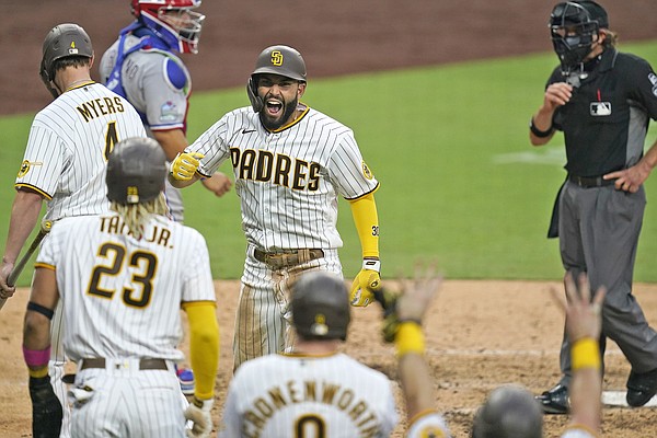 Slam Diego: Padres first team with slams in four straight games