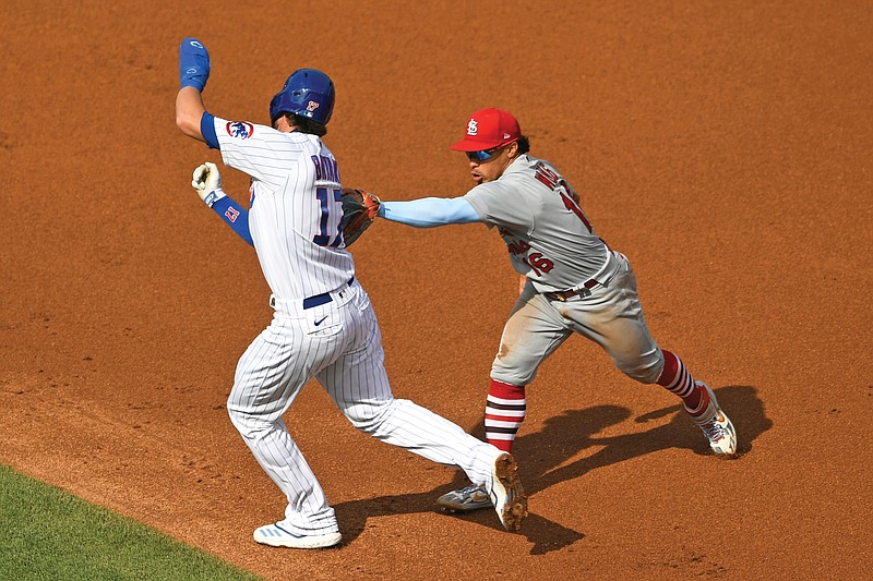 Hendricks goes eight innings as Cubs beat Cardinals