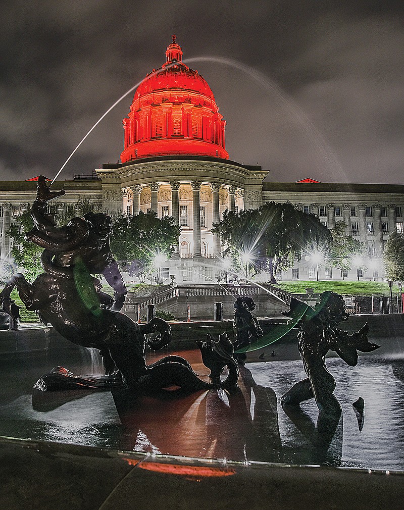 Missouri Capitol Dome to be lit red, green for holidays | Jefferson ...