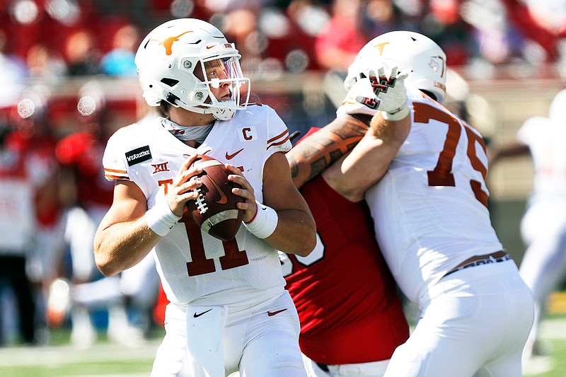 Red River rivalry even without State Fair of Texas